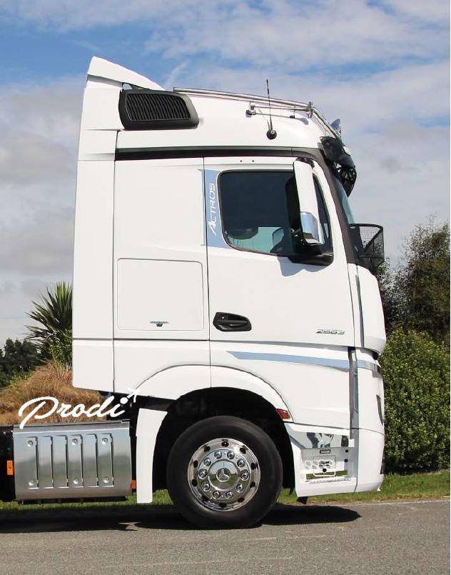 Mercedes Actros, Door Lining Kit (Side Windows) – Blacktop Customs